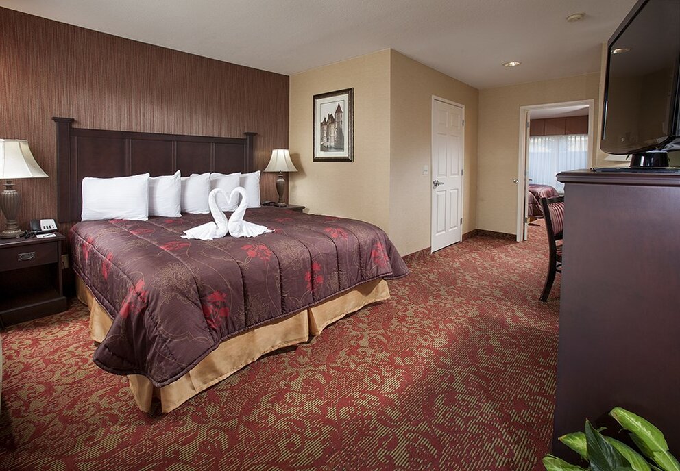 Photo Gallery of Famous Castle Inn & Suites near Disneyland